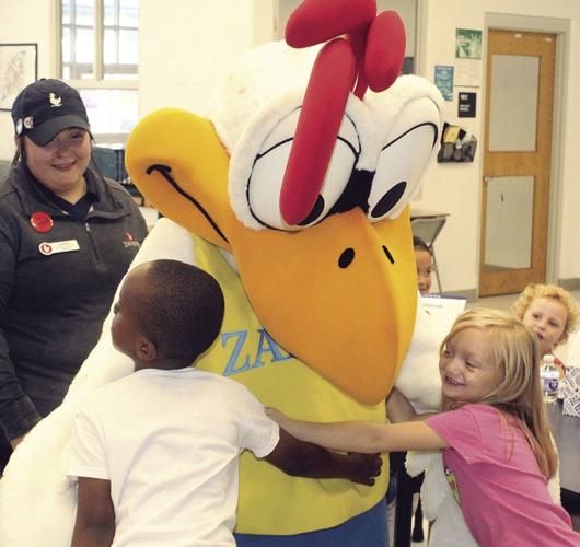 Zaxby’s helps reading efforts at Shepherdsville Elementary | Features ...