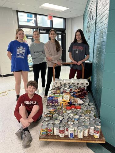 NOMS collects 1,400 food donations (copy) | Education | pmg-ky1.com