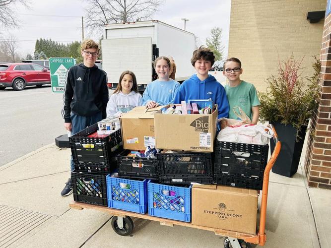 NOMS collects 1,400 food donations (copy) | Education | pmg-ky1.com