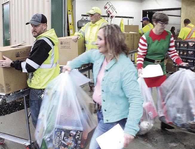 Operation Santa serves community | Features | pmg-ky1.com