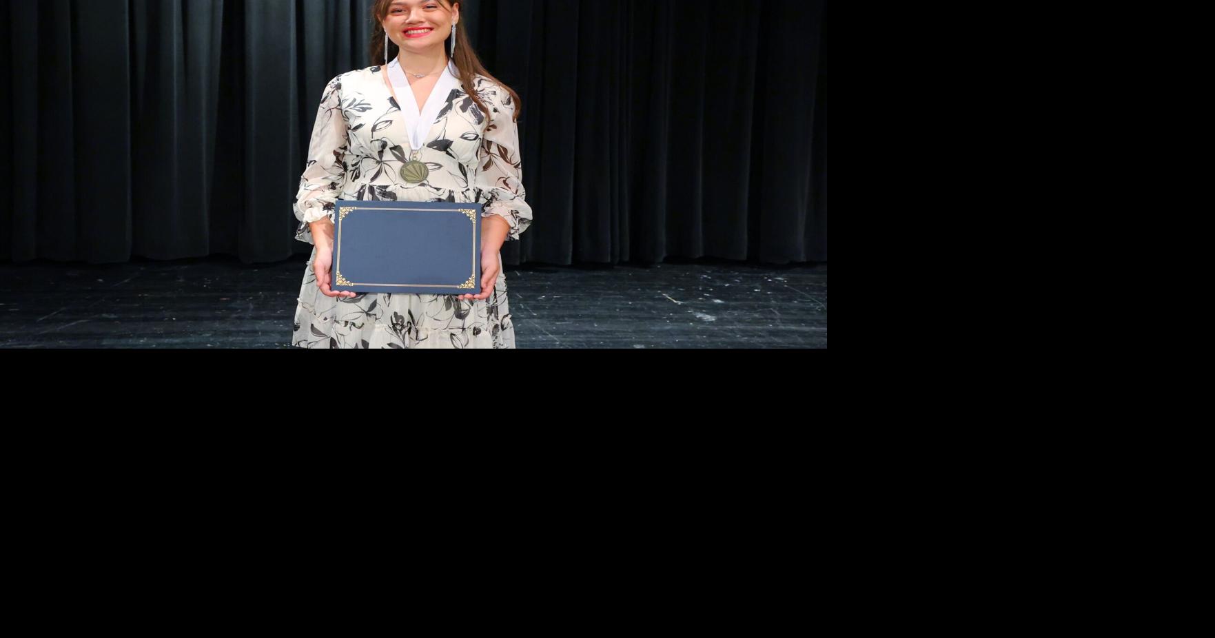 Gootee claims title of Distinguished Young Woman | The Anderson News ...