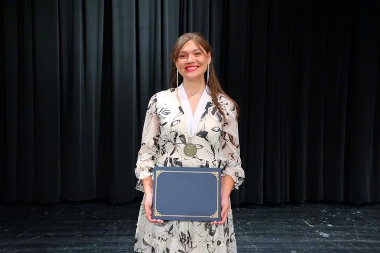 Gootee claims title of Distinguished Young Woman | The Anderson News ...