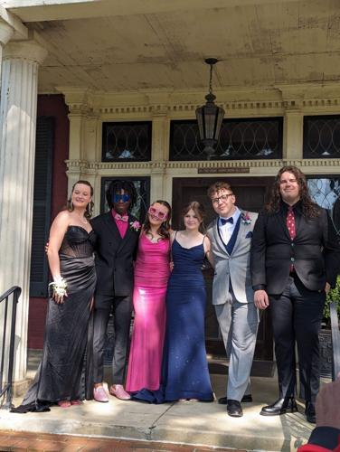 Prom 10.jpg | Sentinel News | pmg-ky1.com
