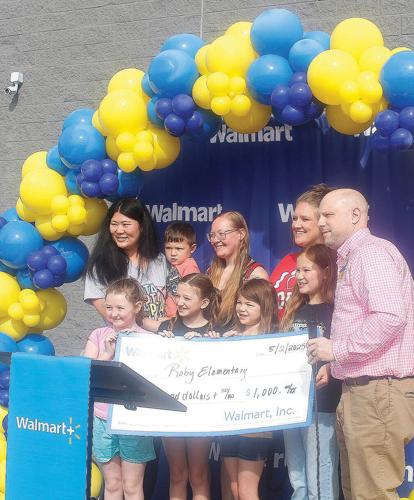 Walmart celebrates grand re-opening day | News | pmg-ky1.com