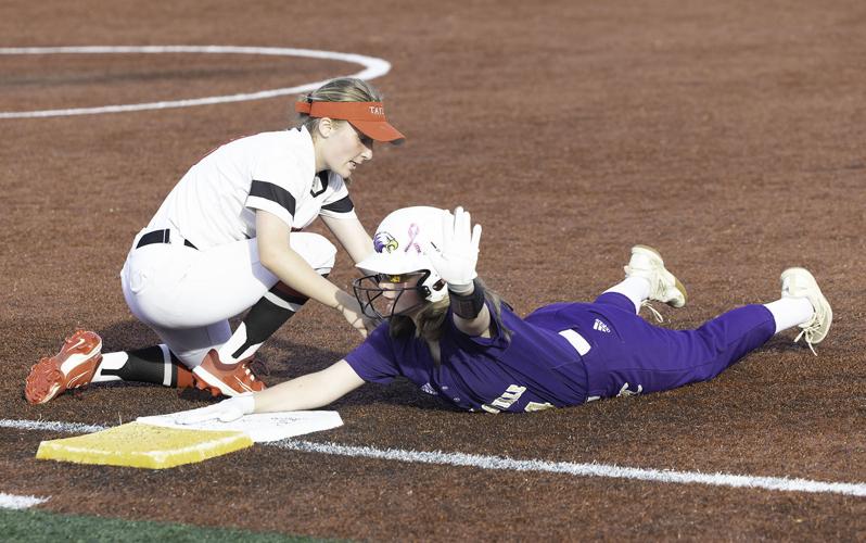 Edwards’ homer powers Lady Cards past CHS | Sports | pmg-ky2.com