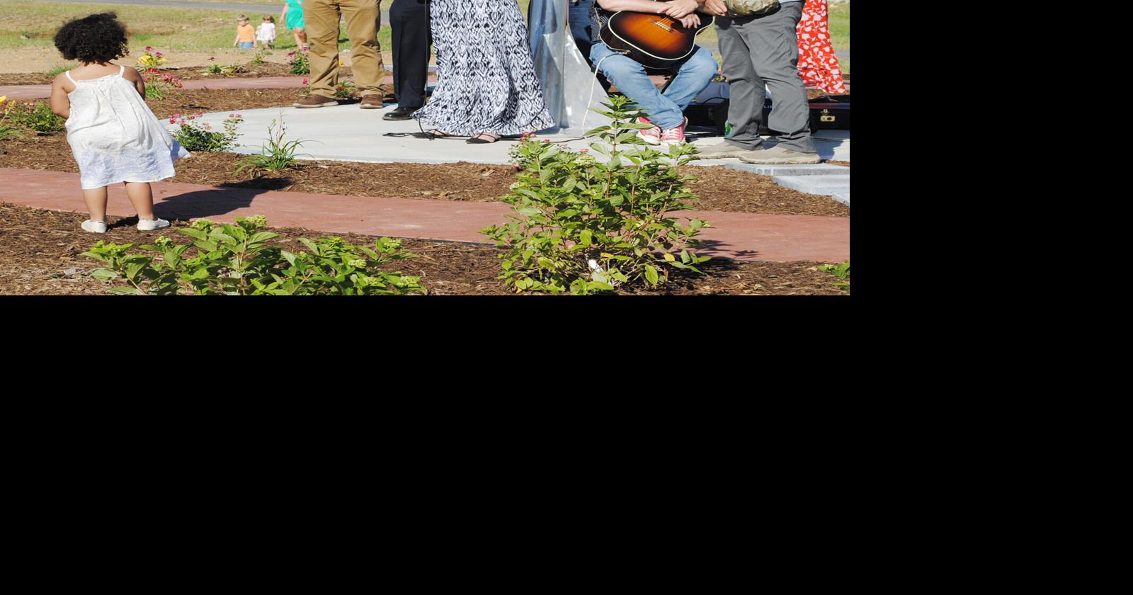 Remember Me Garden dedicated to community | Features | pmg-ky2.com