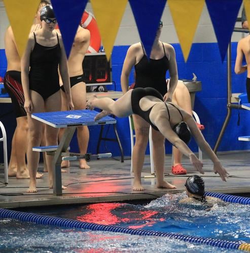 Swim team showcases Aquaknights old and new | Sports | pmg-ky2.com
