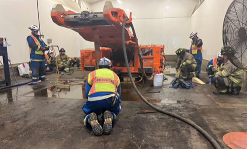 Emergency personnel participate in mock training | News | pmg-ky2.com