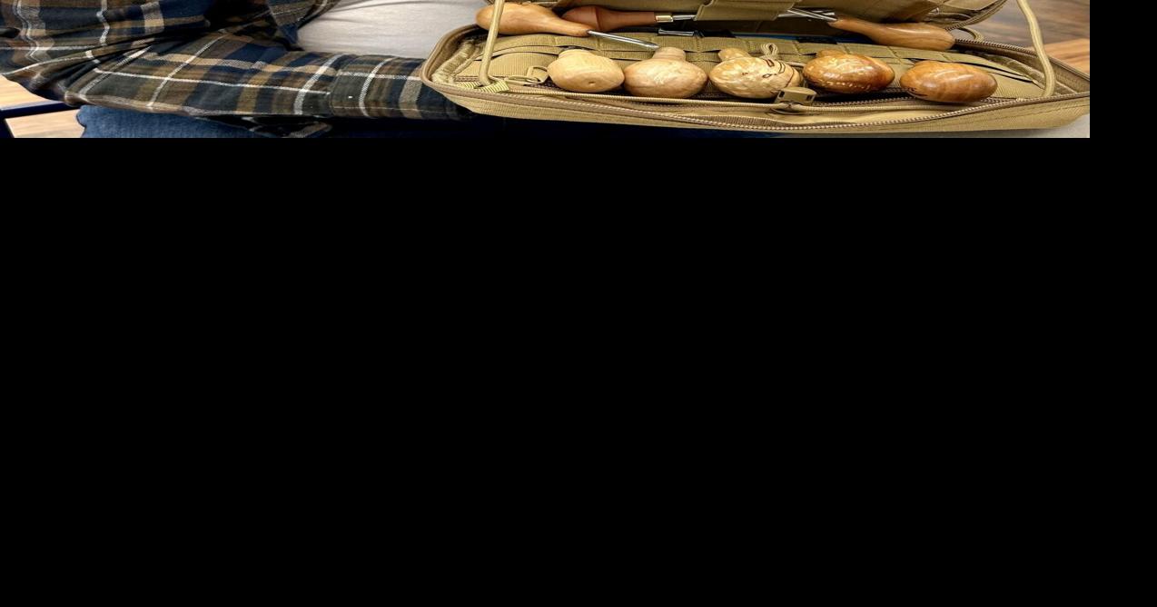 Dave Levee Teaches Caricature Woodcarving | Features | pmg-ky2.com