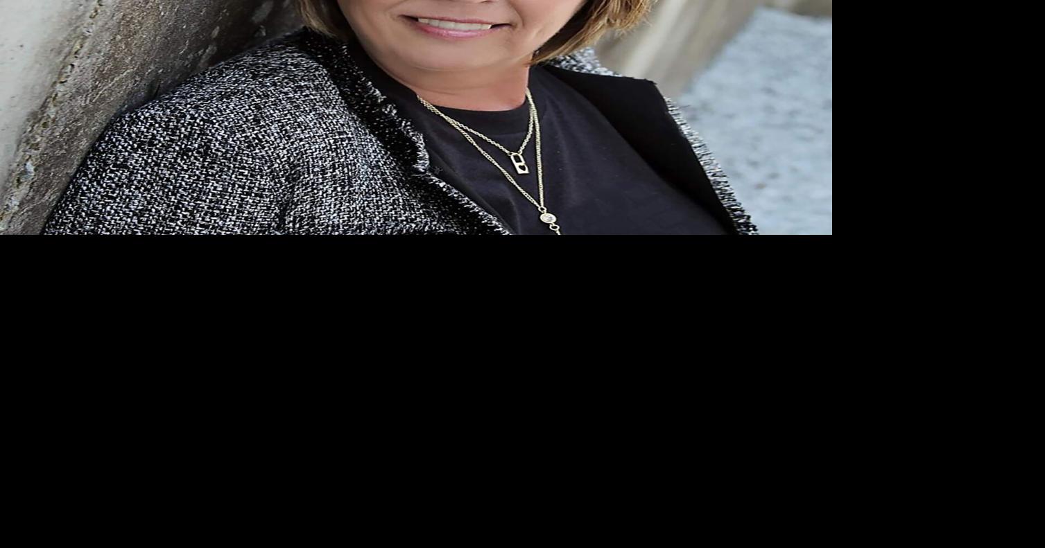 Local author Ruth Smith marks her publishing debut | News | pmg-ky2.com