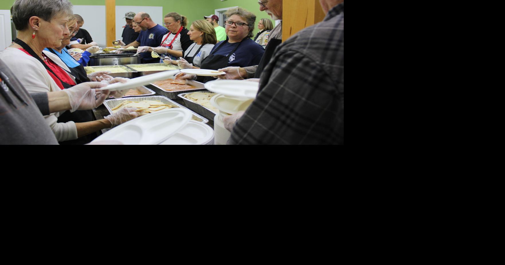 Elks Lodge serves senior citizen dinner | News | pmg-ky3.com