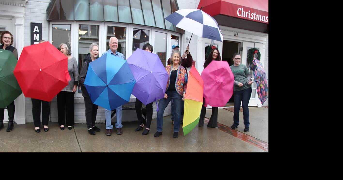 Authors, artists, and artisans on hand for MoonStruck's ribbon cutting ...