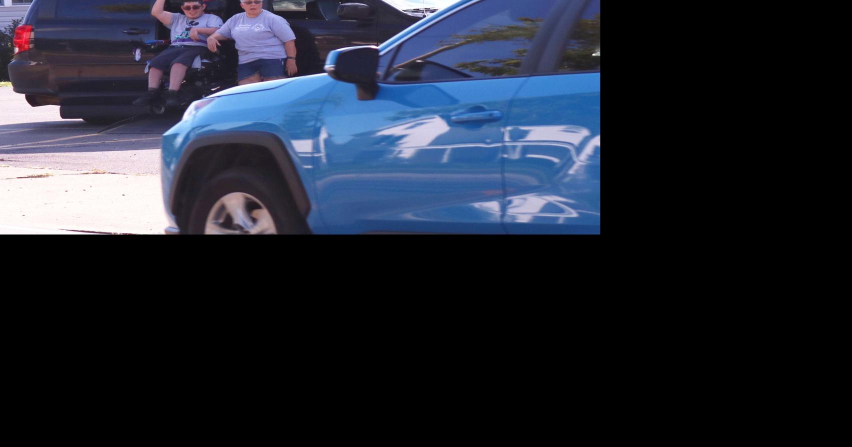 Beep, beep: Dean enjoys time outside counting cars | Singing | pmg-ky3.com