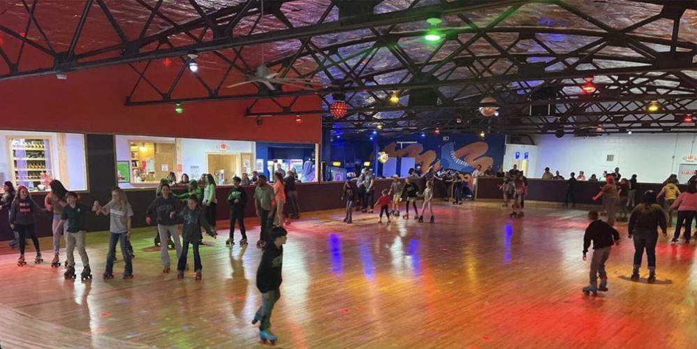Starlight Skating Rink revives a retro tradition | Community | pmg-ky3.com