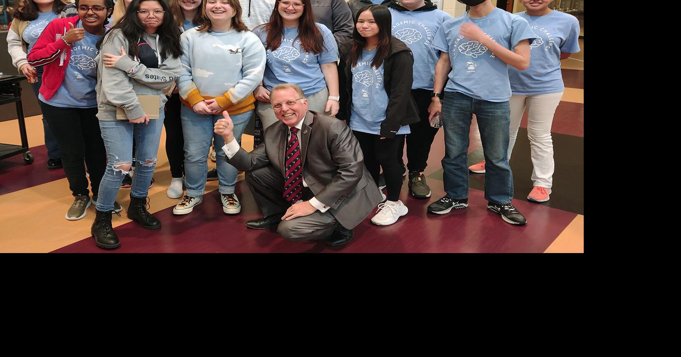 ILHS team wins all its season Quiz Bowls | News | pmg-sc.com