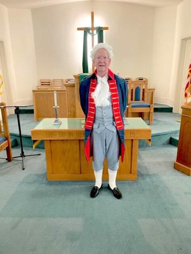 Presbyterian pastor delivers patriotic sermon in colonial costume ...