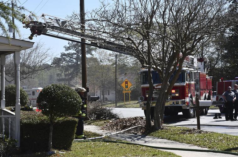 First responders: Tree trimmers first on scene, save fire victim ...