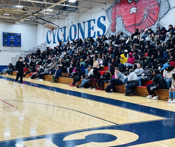 Youth speaker Robb Holla raises awareness on vaping dangers for Chester ...