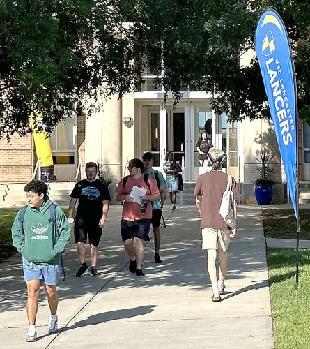 Back to the books at USCL | The Lancaster News | pmg-sc.com