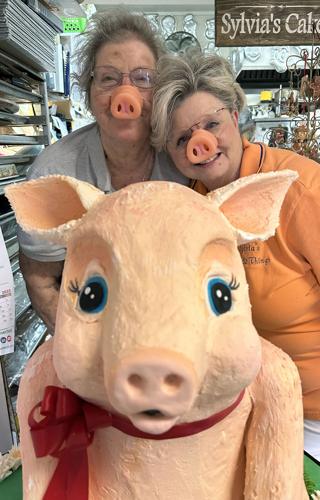 Pig Cake gobbles up first prize at state fair | The Lancaster News ...