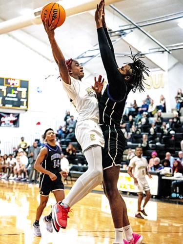 Knights ride third quarter outburst to put away Dogs | Camden | pmg-sc.com