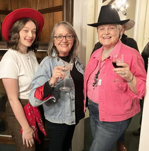 Arts Council holds annual gala | News | pmg-va.com