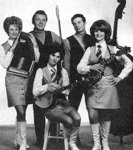 Roni Stoneman, 'First Lady of the Banjo,' passes away | News | pmg-va.com