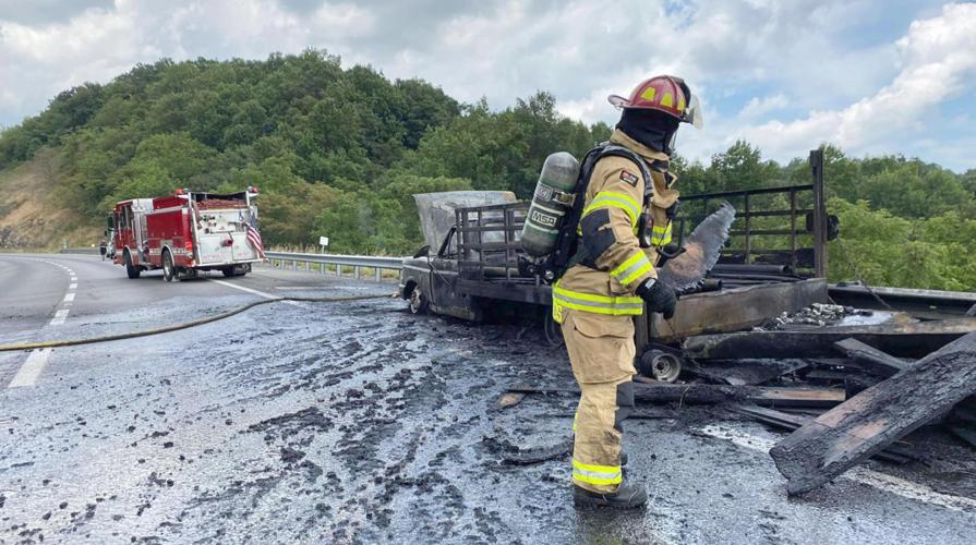 Firefighters battle I-77 blaze | News | pmg-va.com
