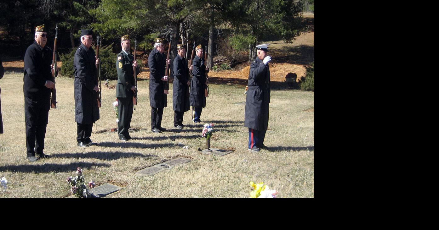 Hensdell Military Rites | Obituaries | pmg-va.com