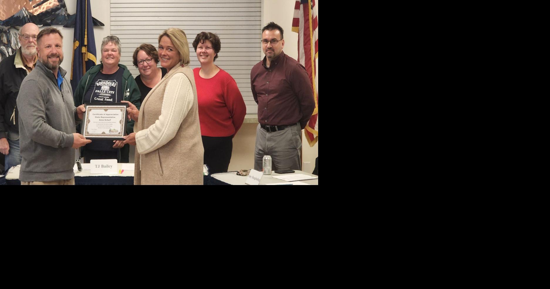 Falls City honors State Rep. Anna Scharf | News | polkio.com