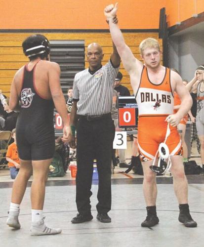 Dallas wrestling gets three wins at Silverton duals | Sports | polkio.com