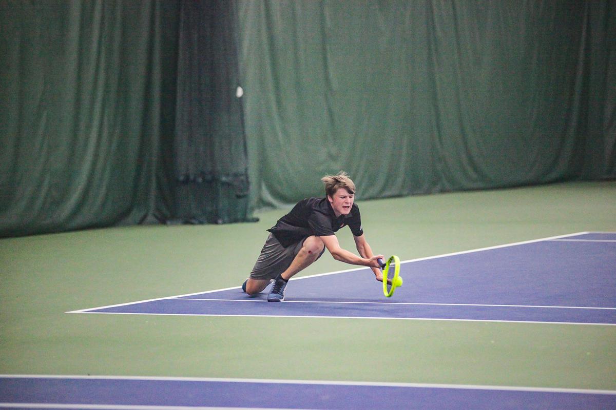 Central, Dallas tennis teams battle at districts | Sports | polkio.com