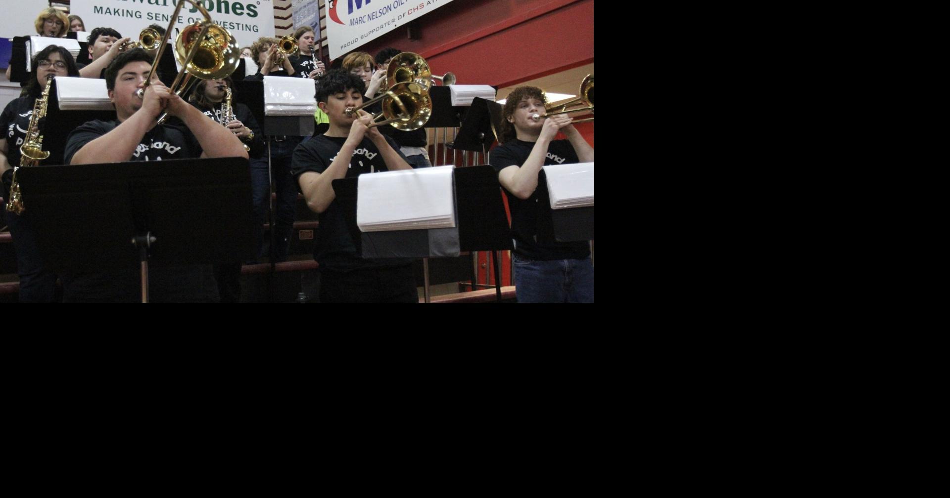 Panther Pit comes alive with the sound of pep band | Sports | polkio.com
