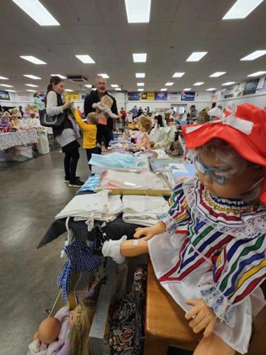 Doll show is kids’ play for adult collectors | News | polkio.com