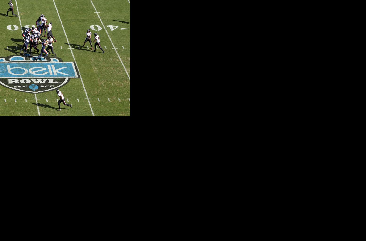 Gamecocks getting bowl upgrade? USC could be headed back to Charlotte.