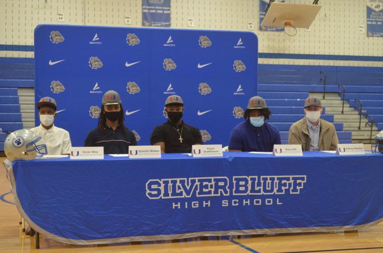 5 Silver Bluff football players sign to continue playing career