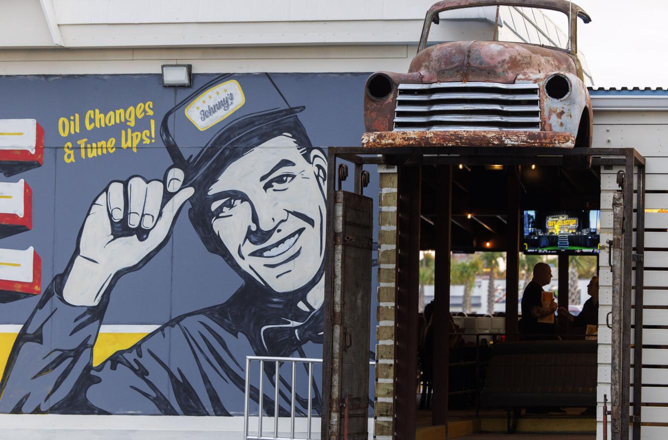 Johnnys Garage restaurant is now open in downtown Hanahan