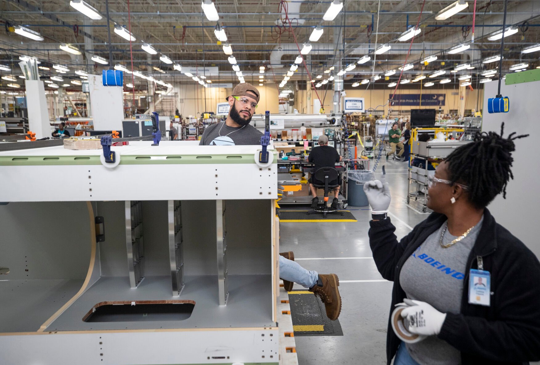 Boeing SC boosts staff to handle big orders, rate increase | Business ...