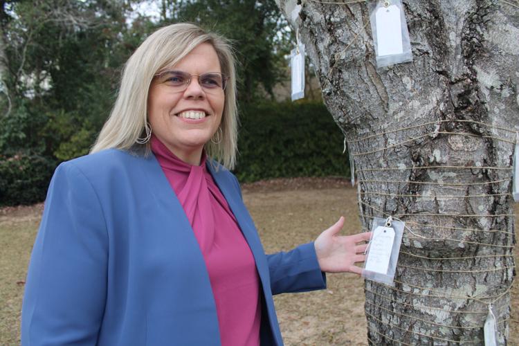 North Augusta tree lets people share prayers for holidays