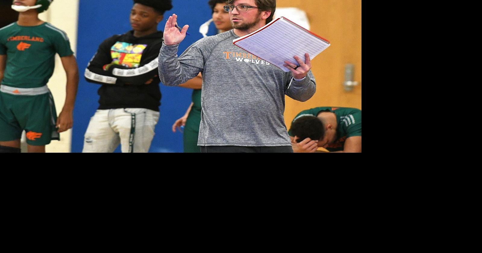 Wolves win rivalry matchup | Prep Sports | postandcourier.com