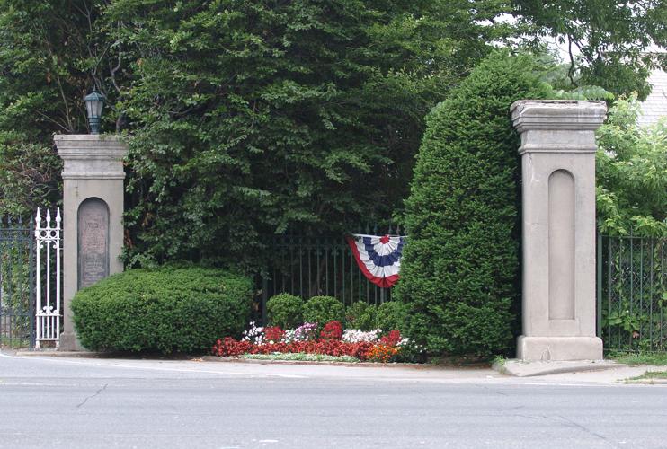 Horse Racing in Charleston