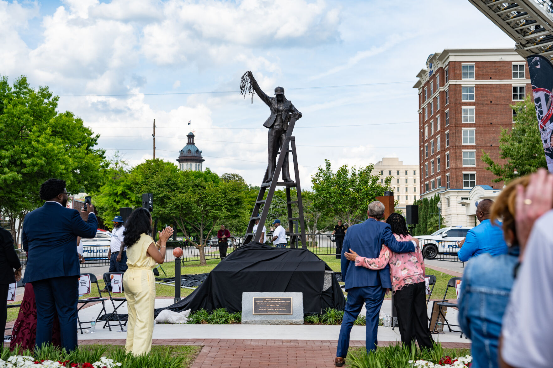 Dawn Staley women's basketball statue unveiled in Columbia