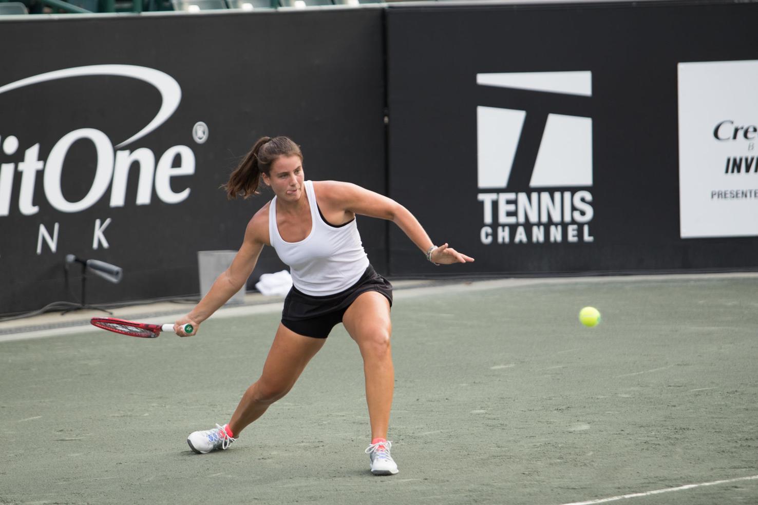 No homecourt edge for Charleston's Emma Navarro at Credit One Bank ...