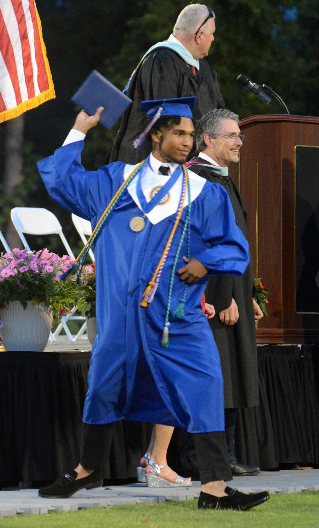 Wagener-Salley Commencement | Photo Galleries | postandcourier.com