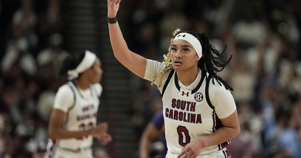 Gamecocks' Cardoso, Paopao make AP All-America squad