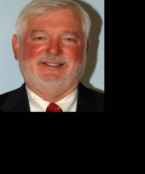 Charlestonian tells of coincidences in 'War of Secession'