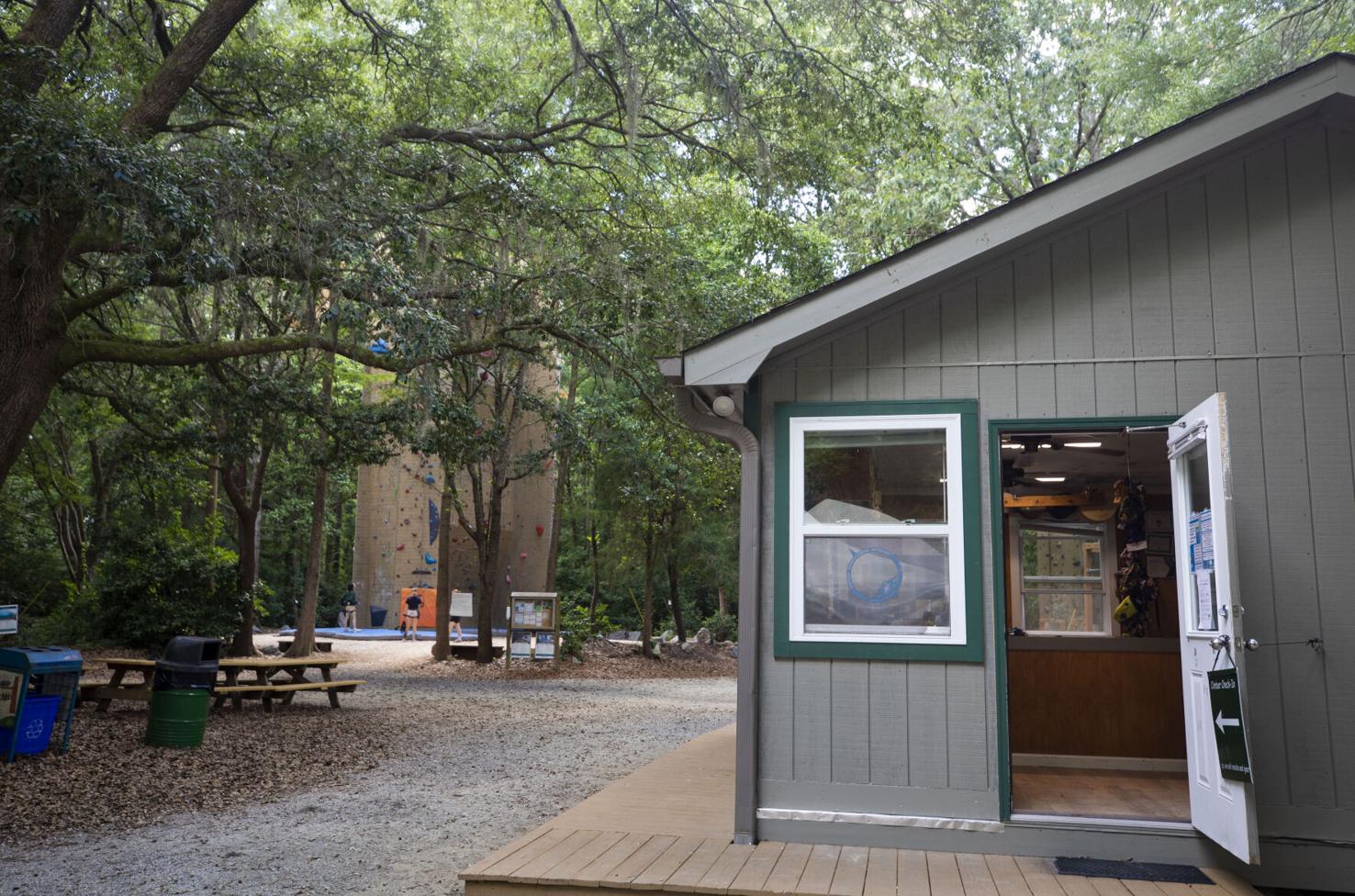 Man sues Charleston County Parks after fall through skylight