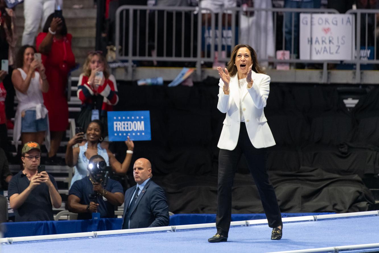 VP Harris holds Savannah rally after Georgia bus tour ends