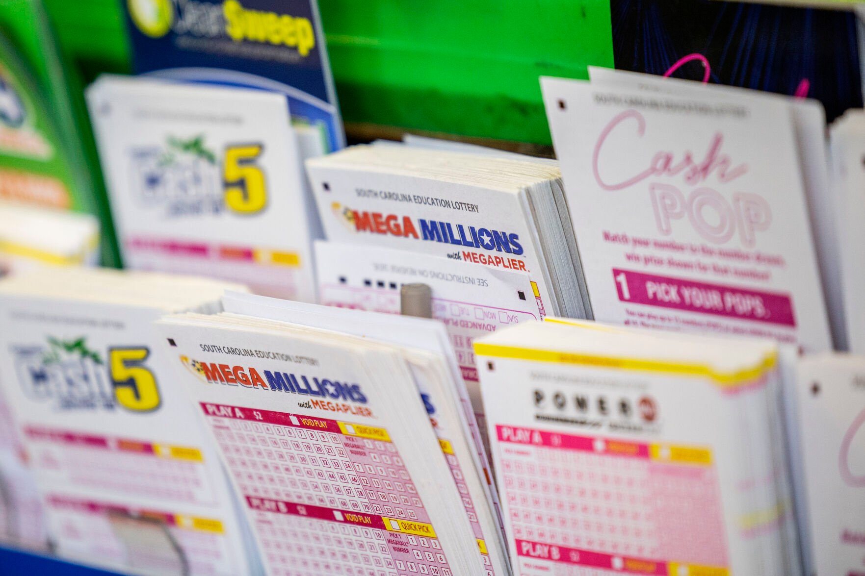 Mega Millions, Powerball jackpots top $1.5B combined