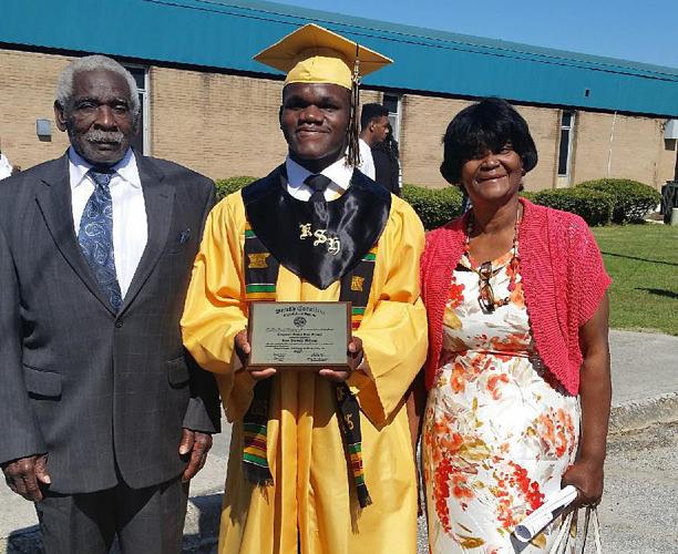 Family: 86-year-old in intensive care after Kingstree police used Taser ...